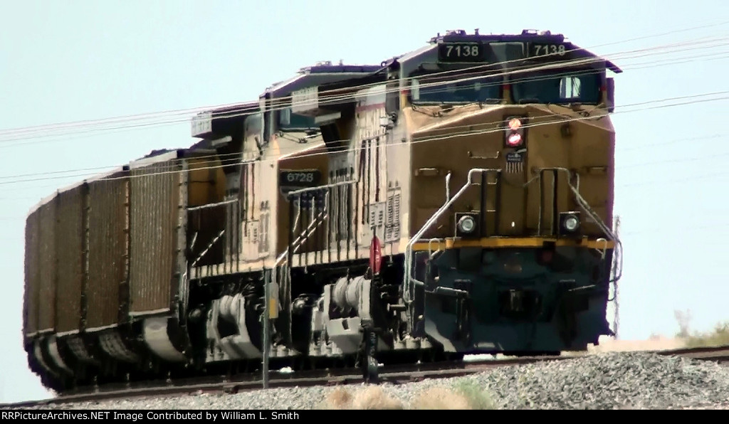 WB Unit Coal Frt at Apex Crossing (25)